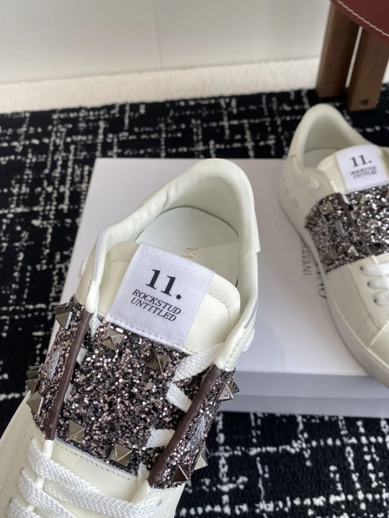 Mirror quality Valentino Rockstud Untitled Shoes
