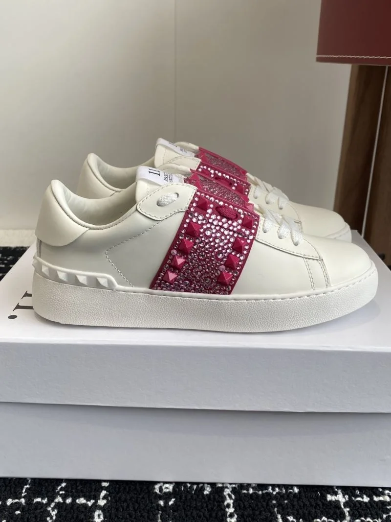 Factory-made Valentino Rockstud Untitled Shoes