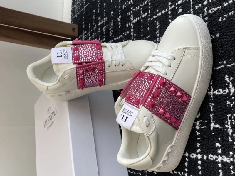 Factory-made Valentino Rockstud Untitled Shoes
