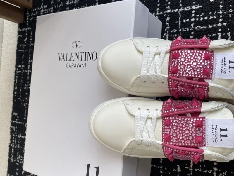 Factory-made Valentino Rockstud Untitled Shoes