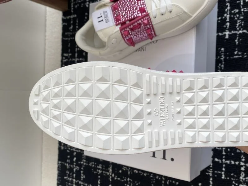 Factory-made Valentino Rockstud Untitled Shoes
