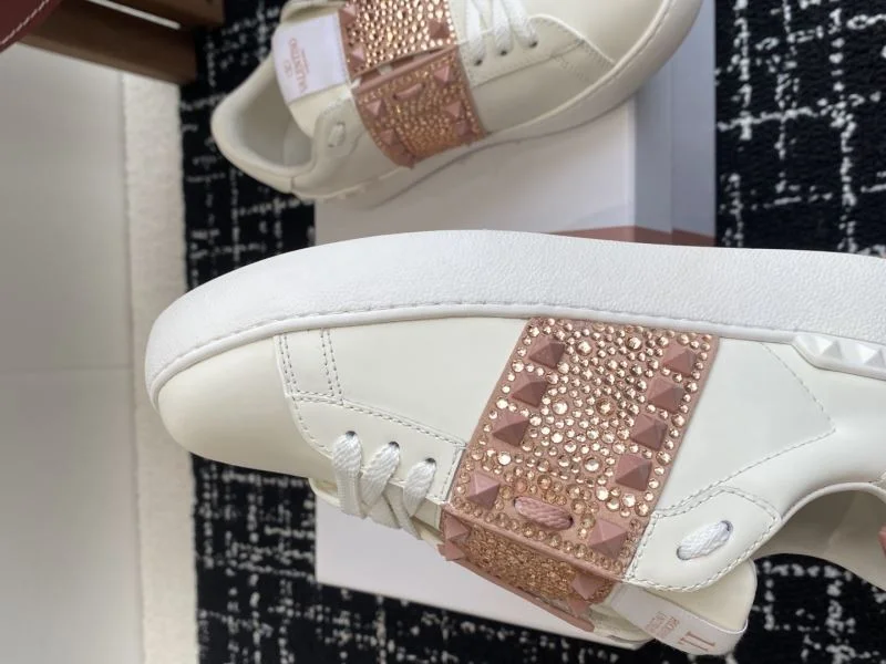 Brand-authenticated Valentino Rockstud Untitled Shoes