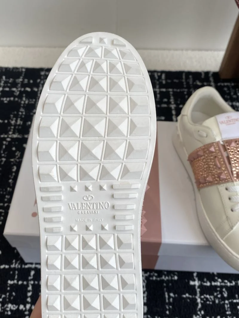 Brand-authenticated Valentino Rockstud Untitled Shoes