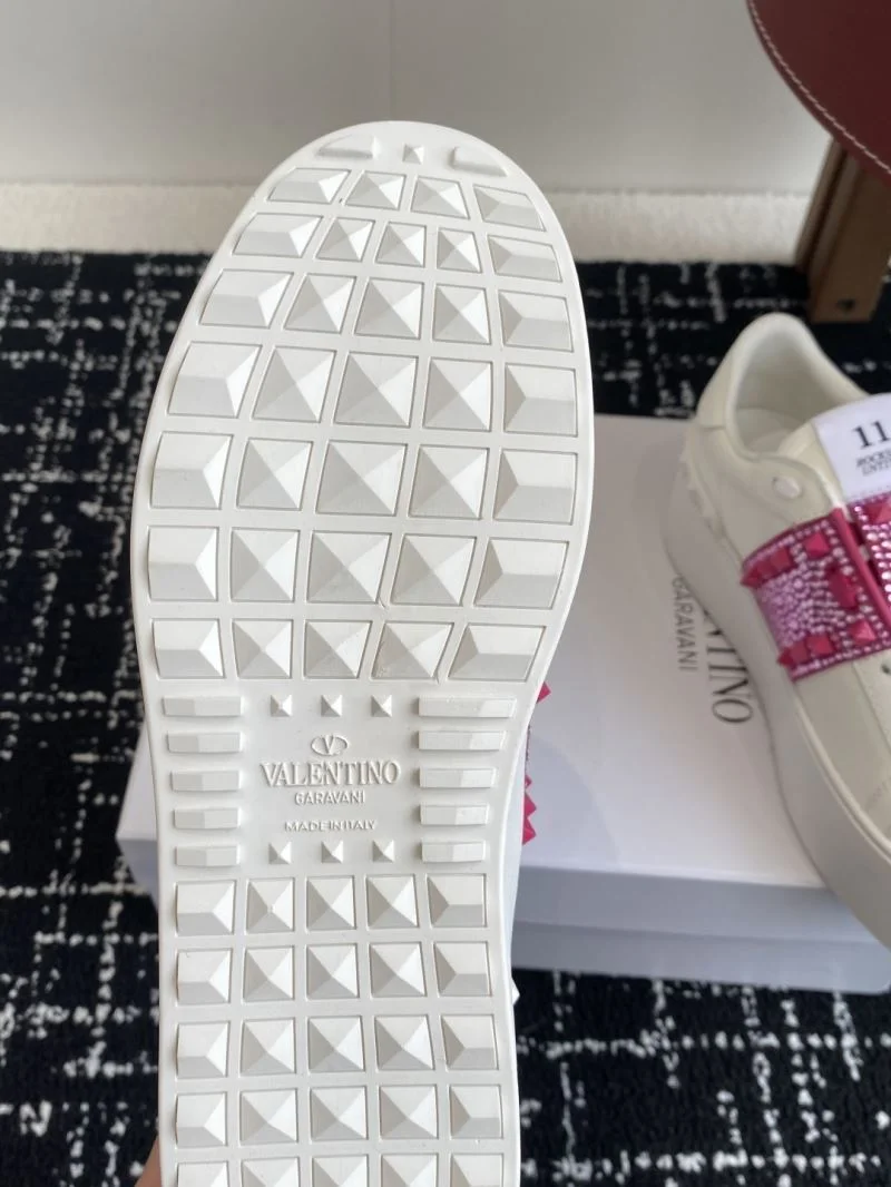 Inexpensive Valentino Rockstud Untitled Shoes