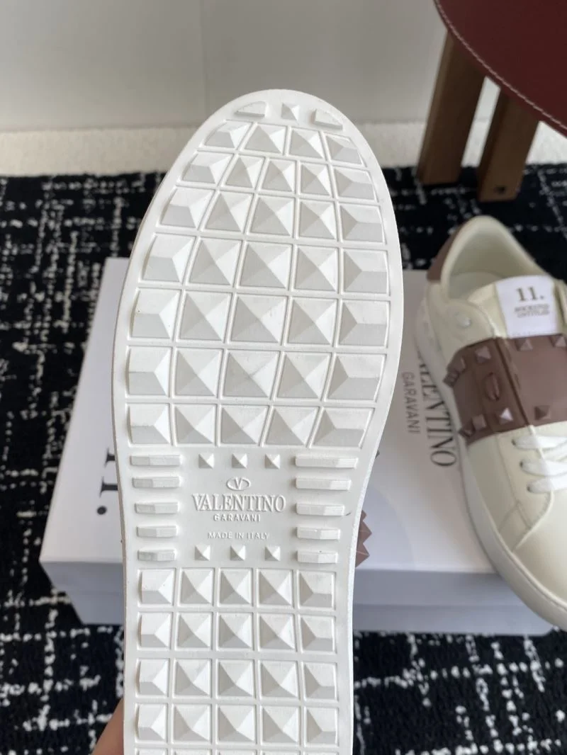 High fidelity Valentino Rockstud Untitled Shoes
