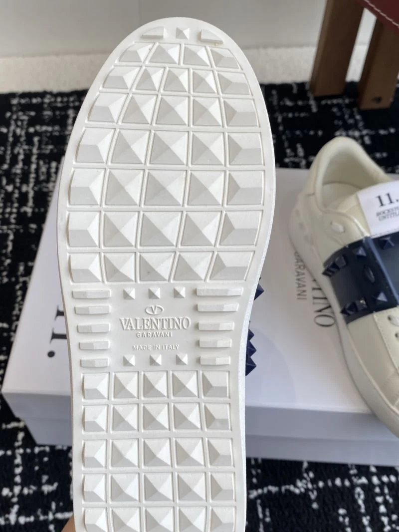 OEM Valentino Rockstud Untitled Shoes