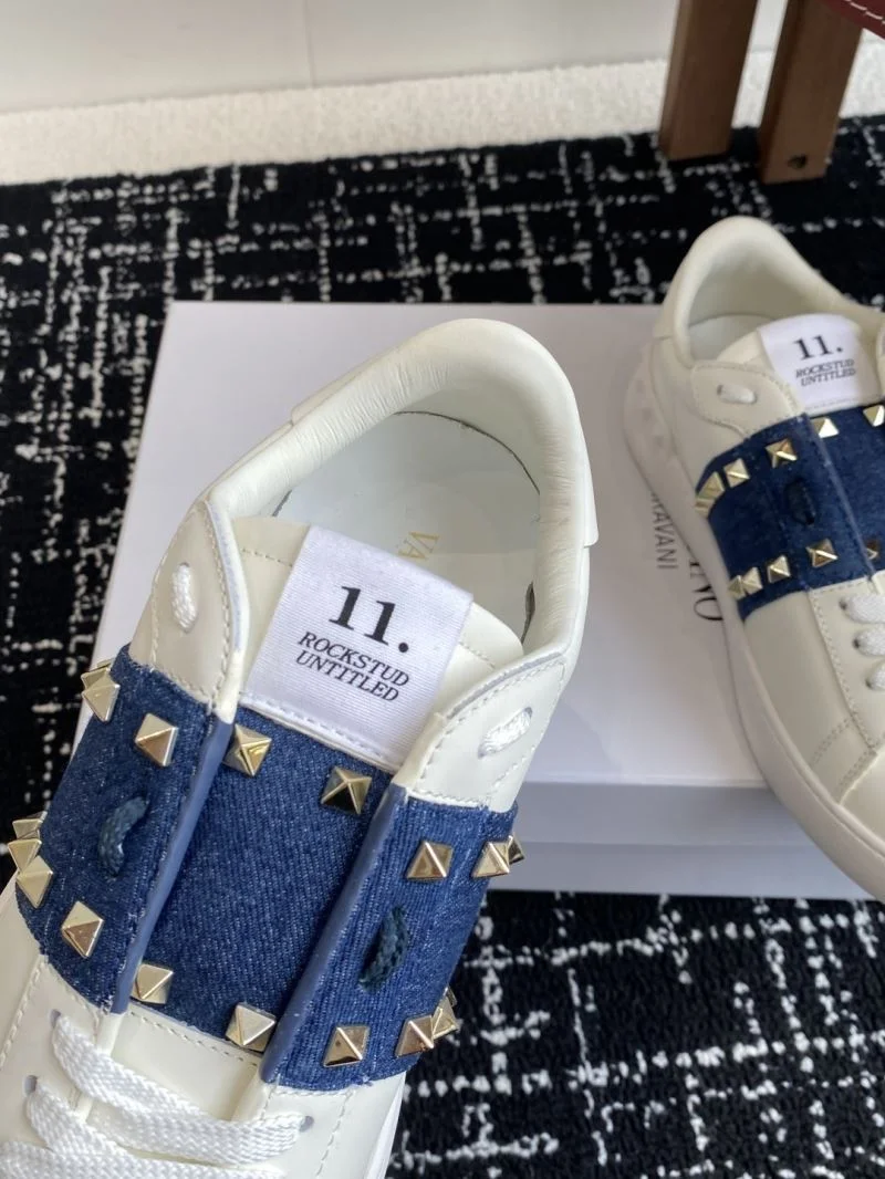 Economical Valentino Rockstud Untitled Shoes