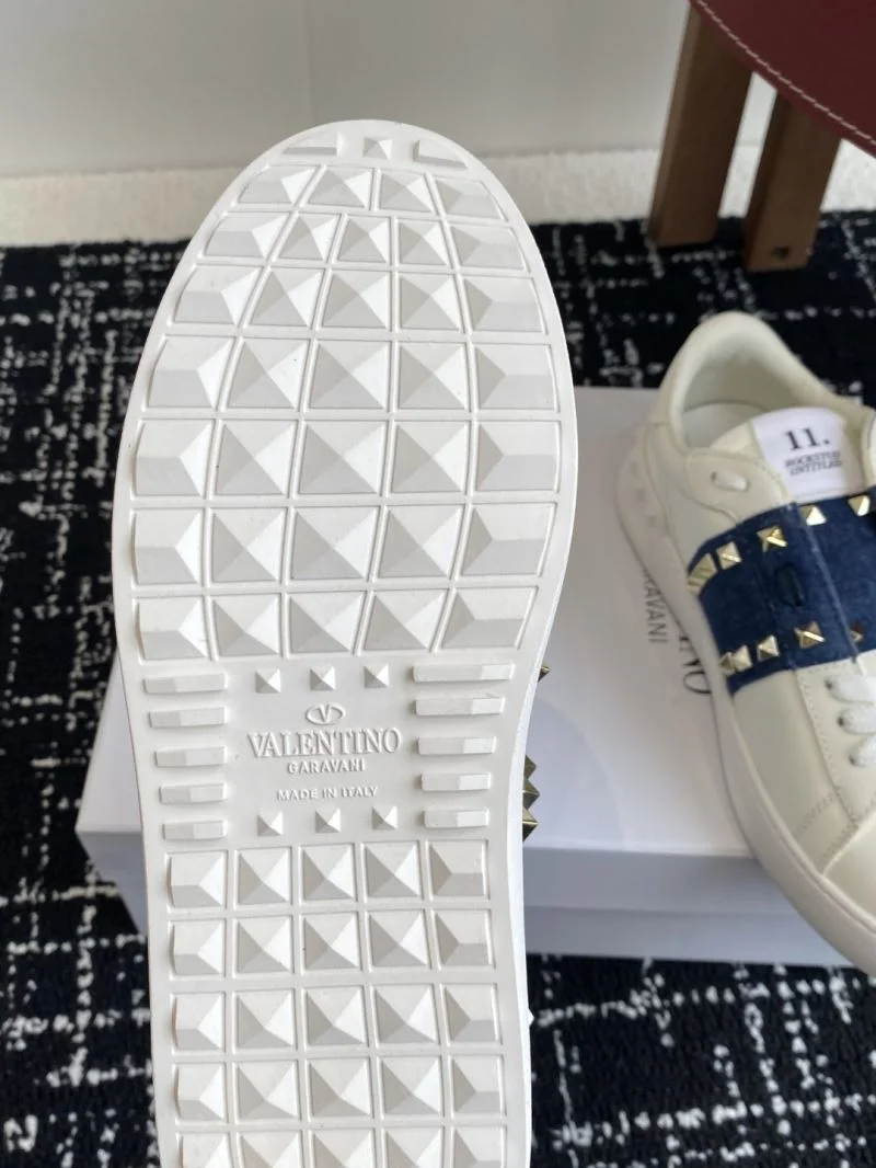 Economical Valentino Rockstud Untitled Shoes