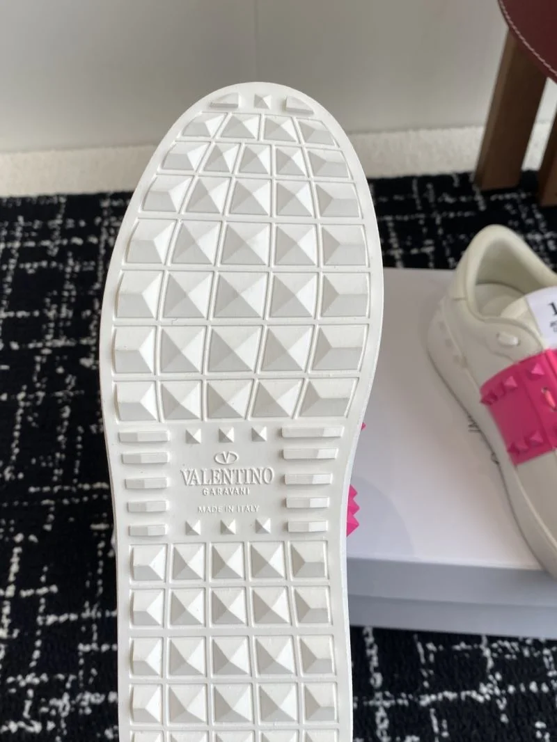 Precise copy Valentino Rockstud Untitled Shoes