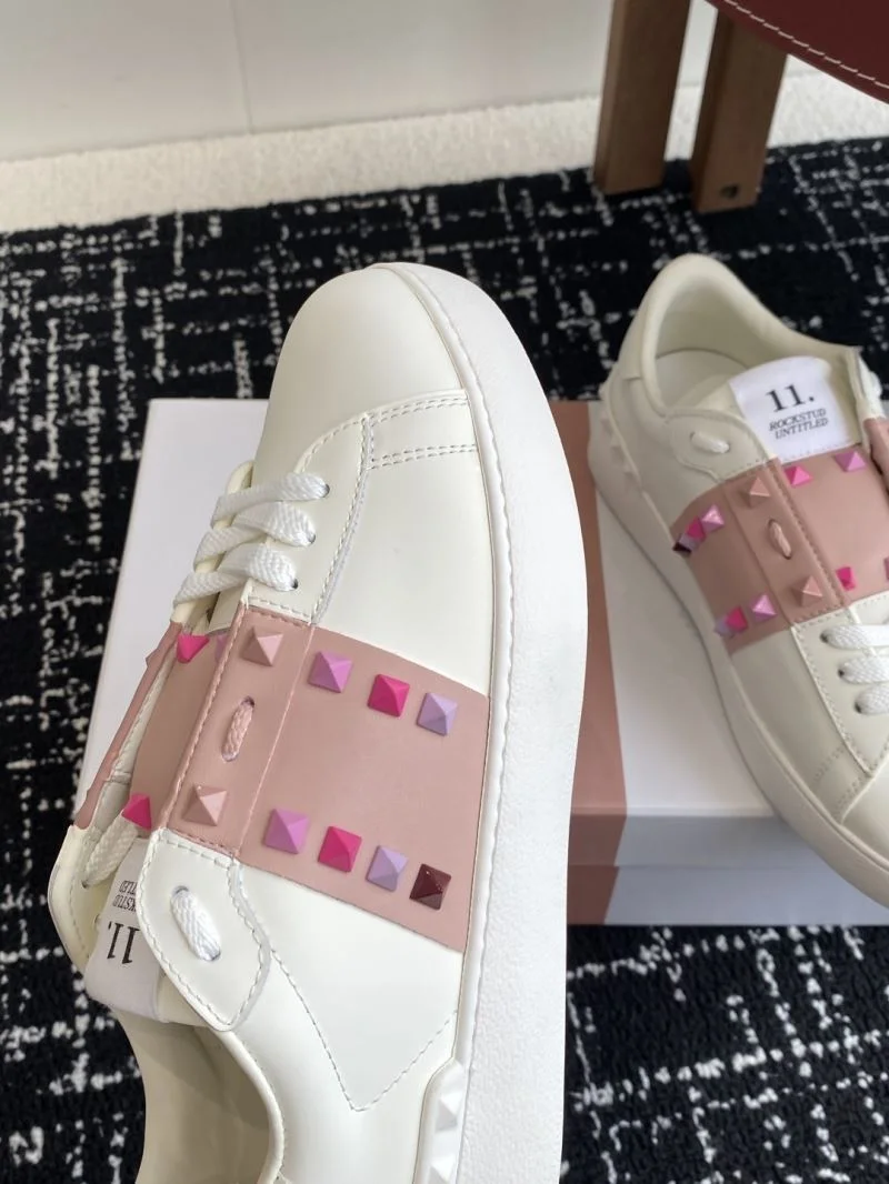 Bargain Valentino Rockstud Untitled Shoes