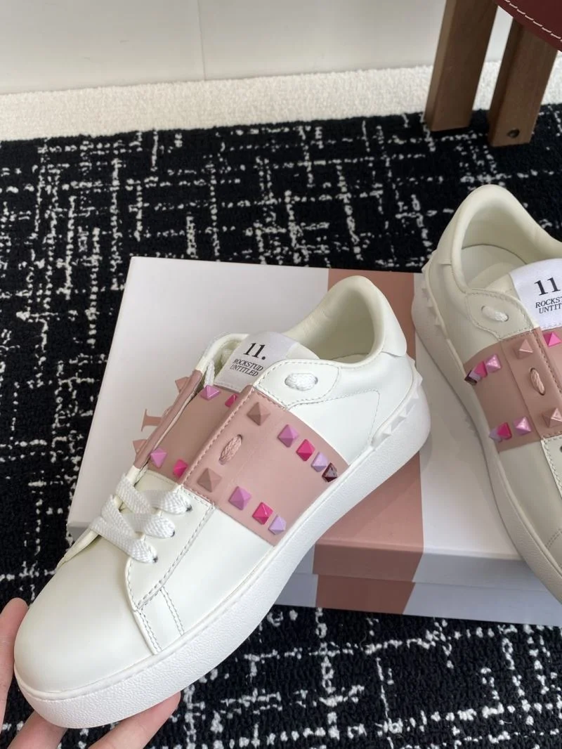 Bargain Valentino Rockstud Untitled Shoes