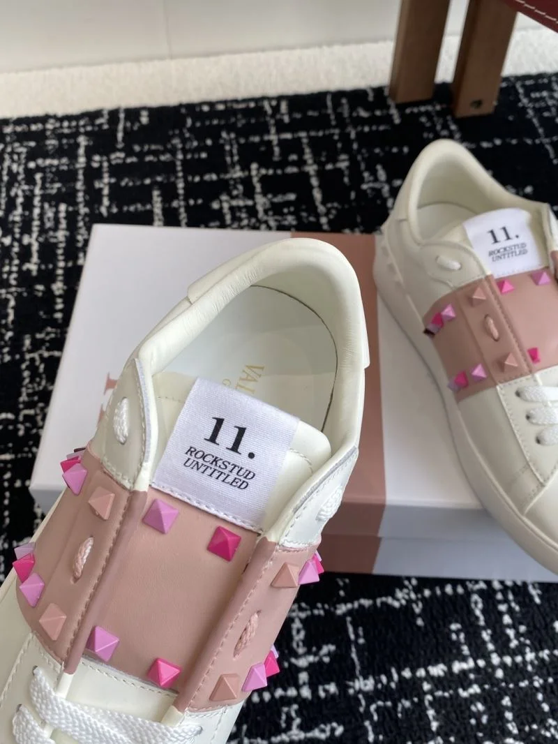 Bargain Valentino Rockstud Untitled Shoes