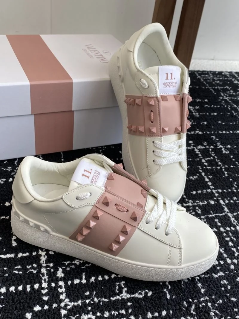 Cut-rate Valentino Rockstud Untitled Shoes
