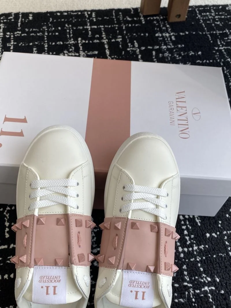 Cut-rate Valentino Rockstud Untitled Shoes