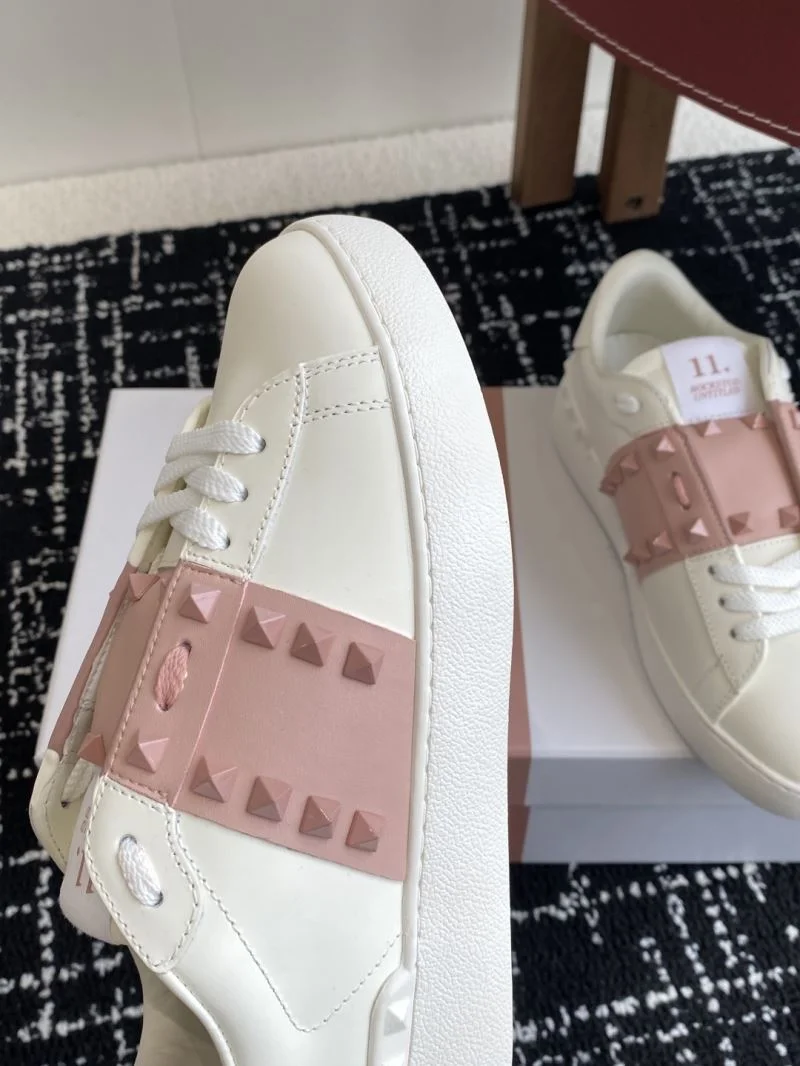 Cut-rate Valentino Rockstud Untitled Shoes