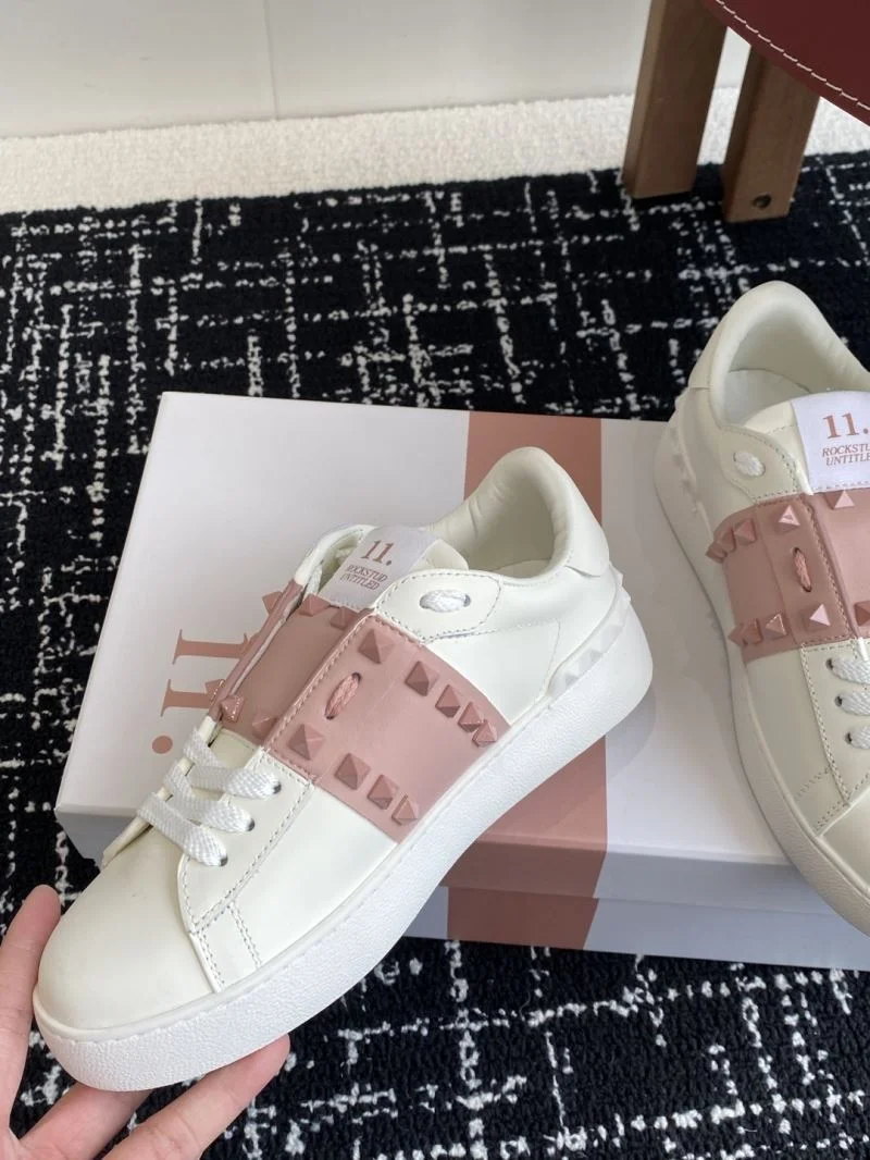 Cut-rate Valentino Rockstud Untitled Shoes