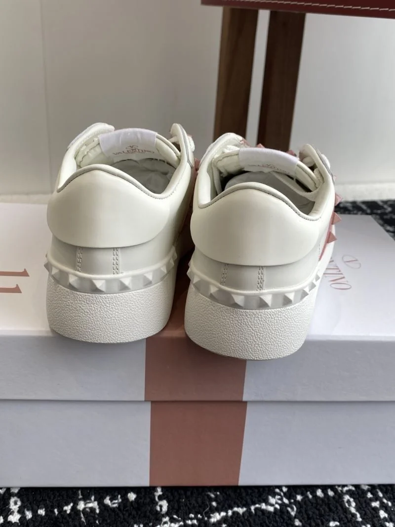 Cut-rate Valentino Rockstud Untitled Shoes