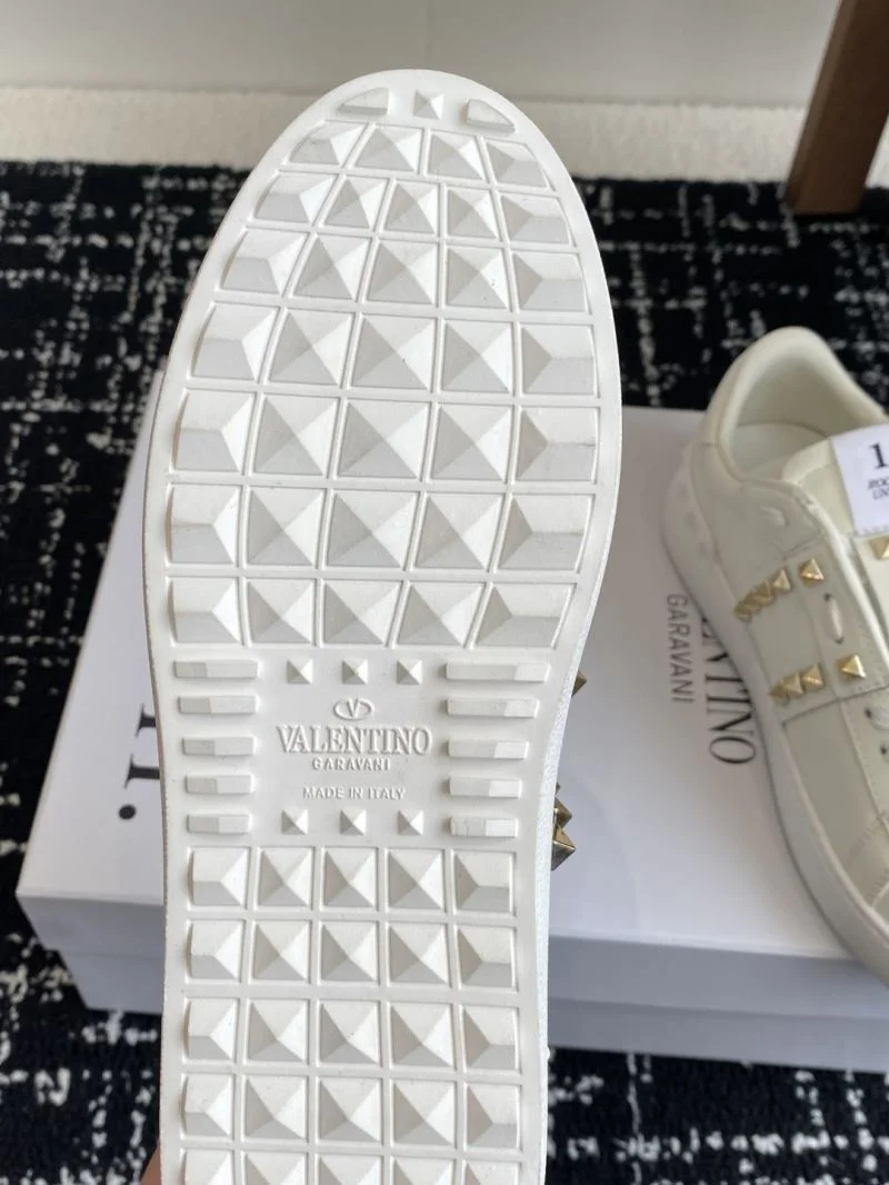 Budget-friendly Valentino Rockstud Untitled Shoes
