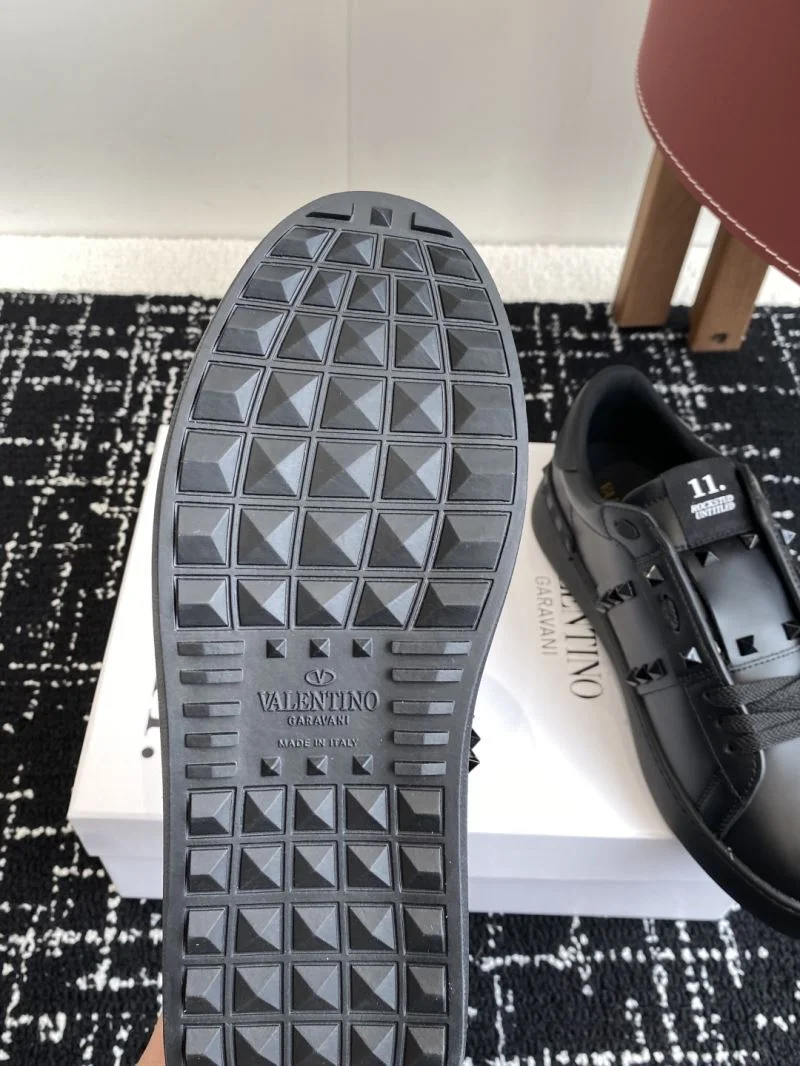 Reasonably priced Valentino Rockstud Untitled Shoes