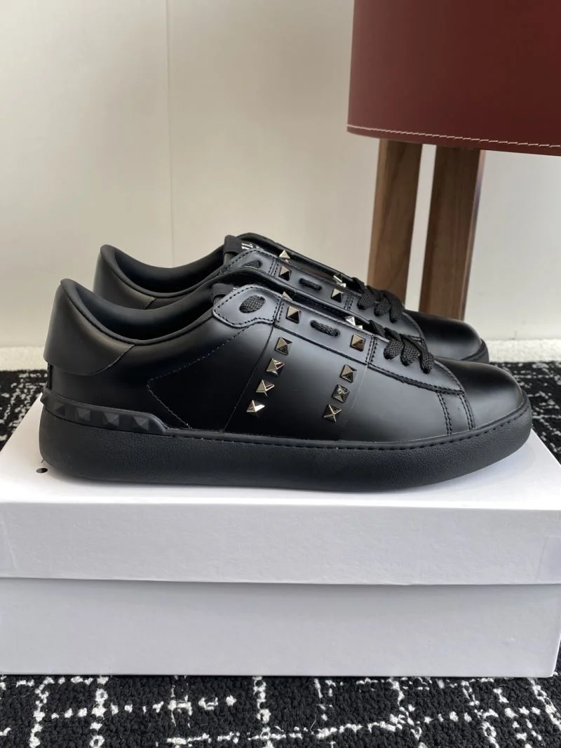Real Valentino Rockstud Untitled Shoes