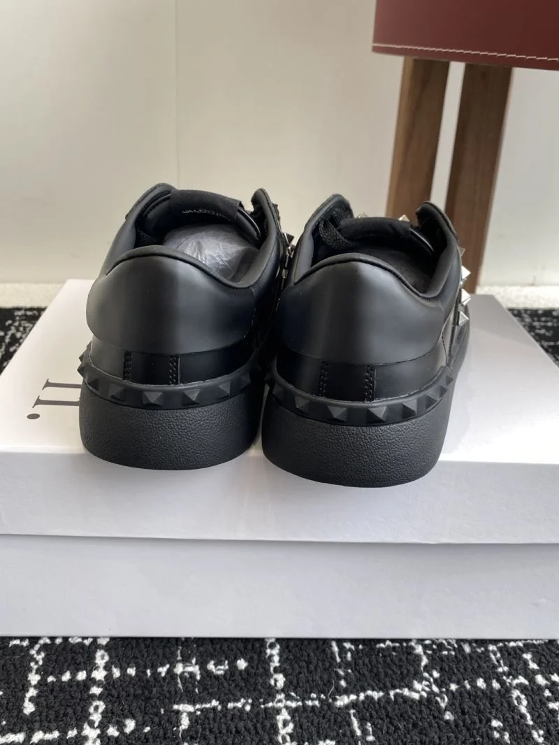Real Valentino Rockstud Untitled Shoes
