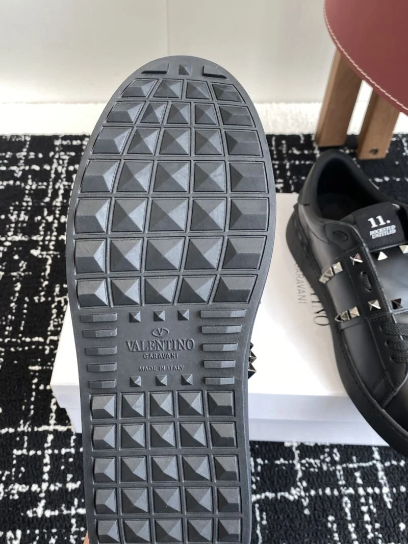 Real Valentino Rockstud Untitled Shoes