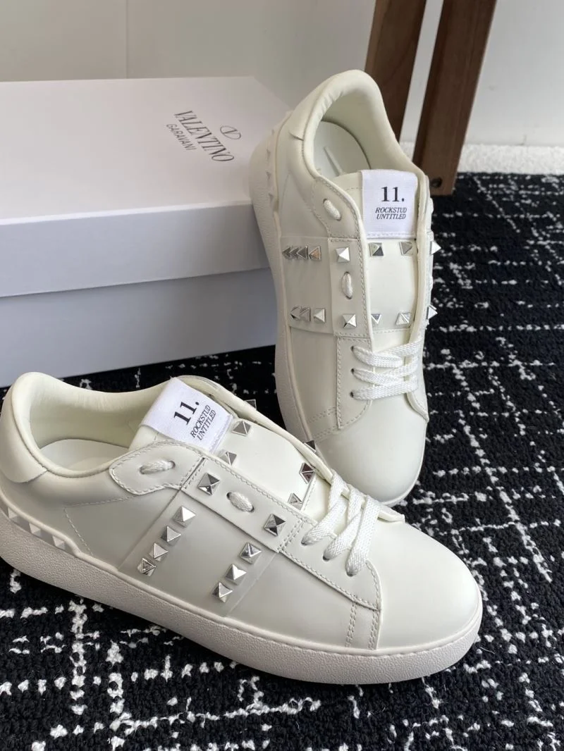 Economical Valentino Rockstud Untitled Shoes