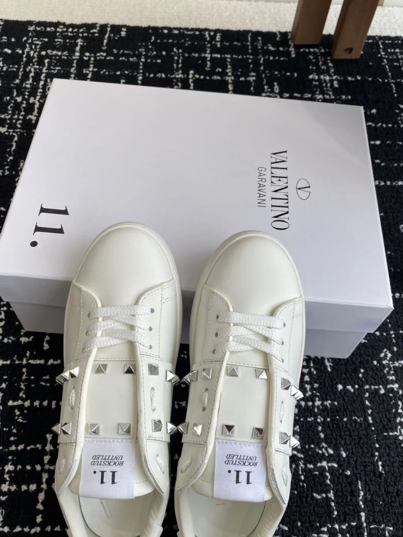 Economical Valentino Rockstud Untitled Shoes