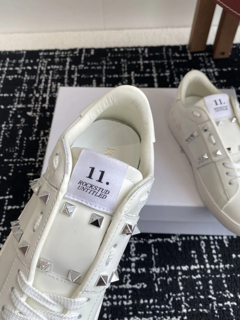 Economical Valentino Rockstud Untitled Shoes