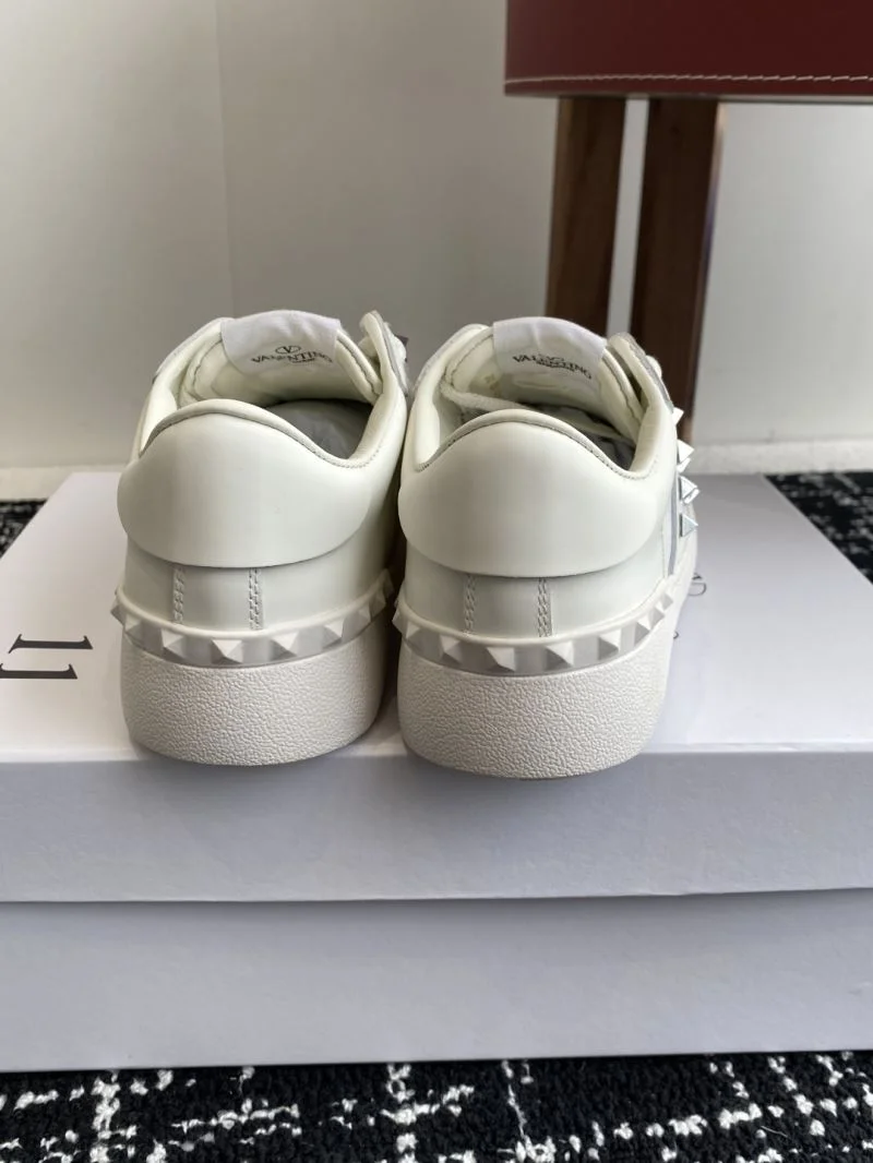 Economical Valentino Rockstud Untitled Shoes