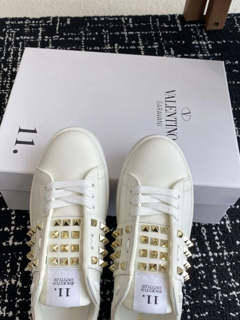 Mirror quality Valentino Rockstud Untitled Shoes