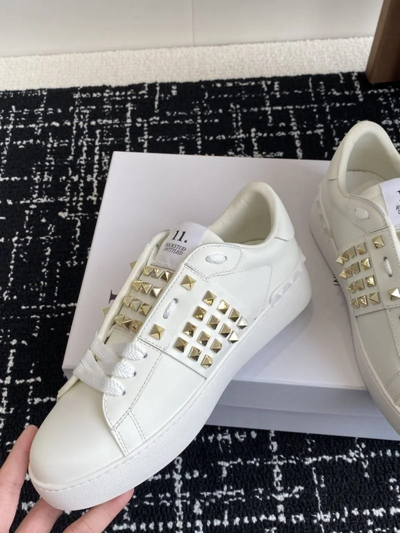 Mirror quality Valentino Rockstud Untitled Shoes