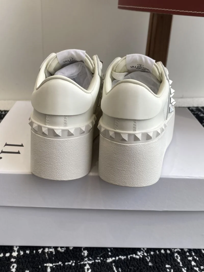 Exact replica Valentino Rockstud Untitled Shoes