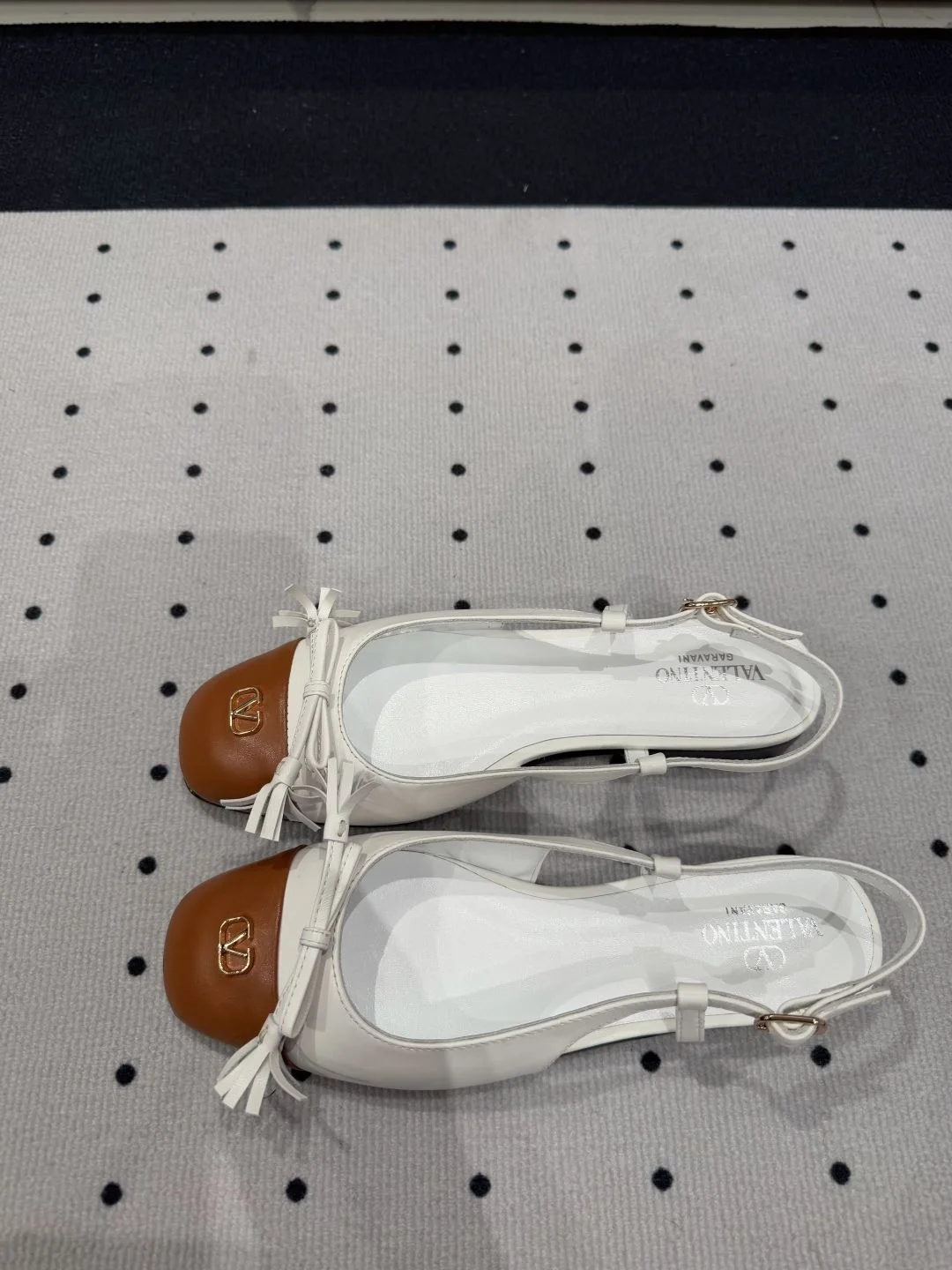 Legit Valentino Sandals