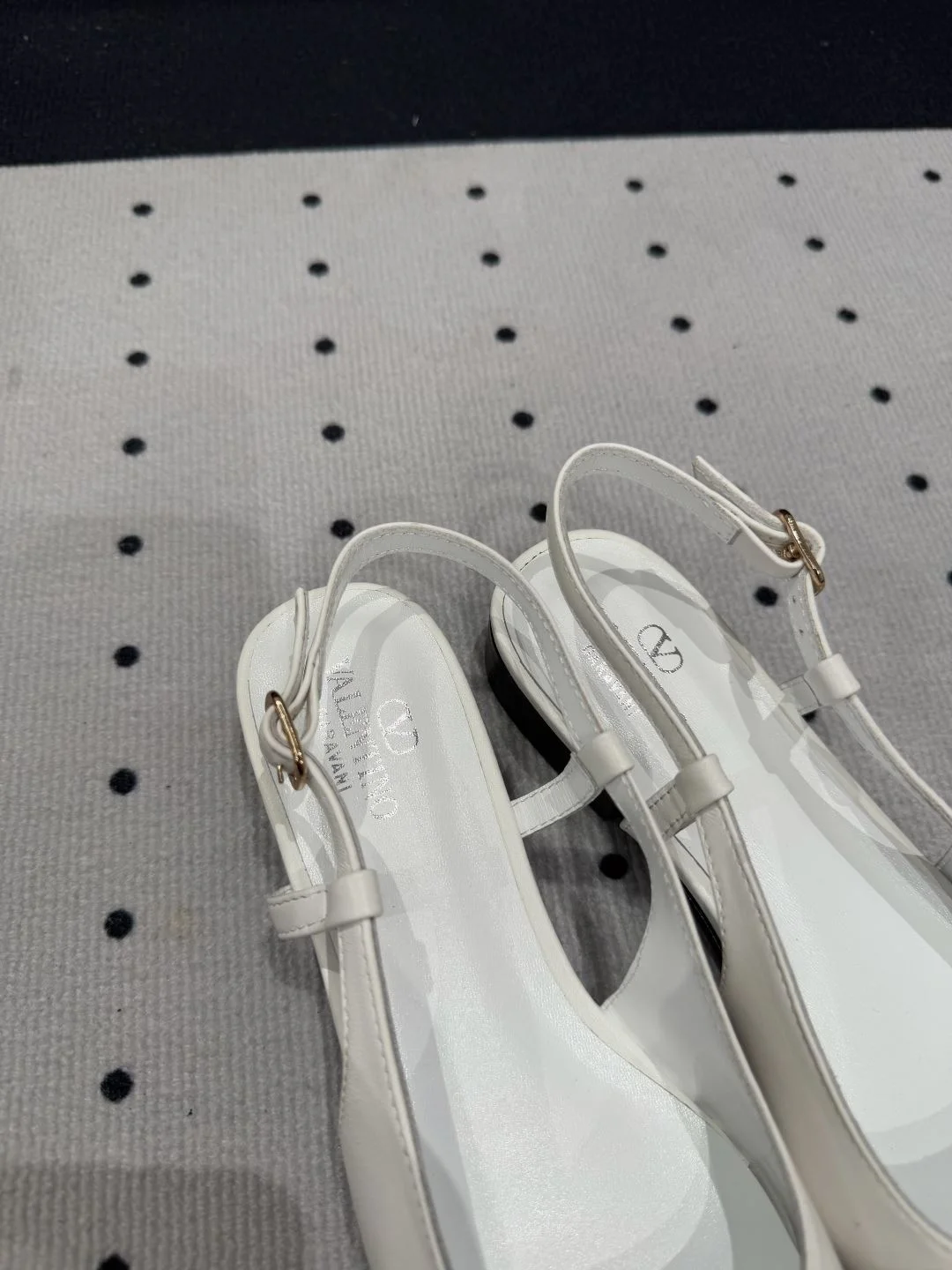 Legit Valentino Sandals