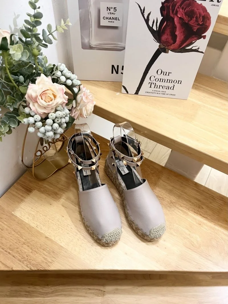 Legit Valentino Sandals