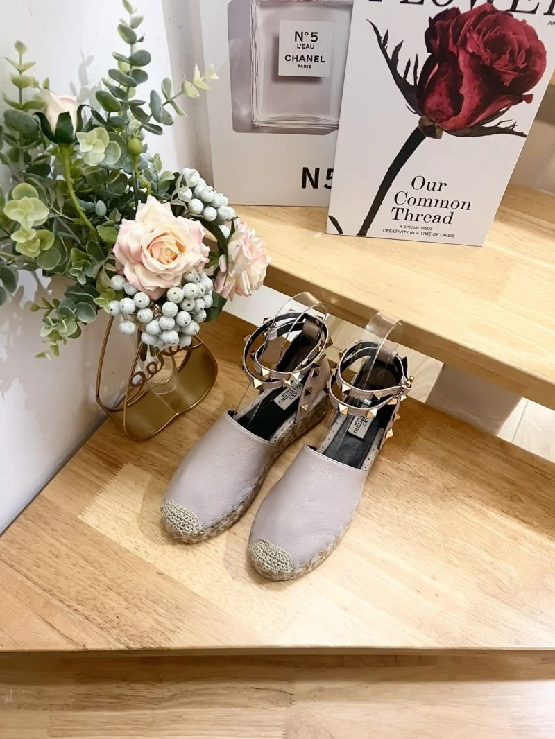 Legit Valentino Sandals