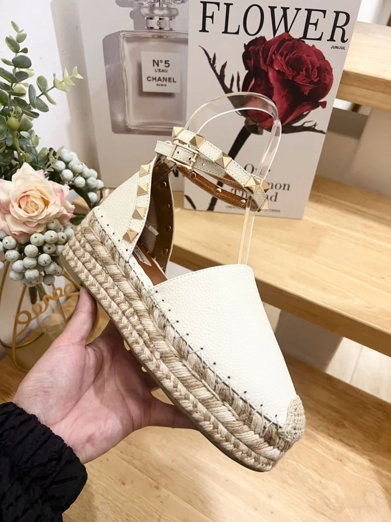Inexpensive Valentino Sandals