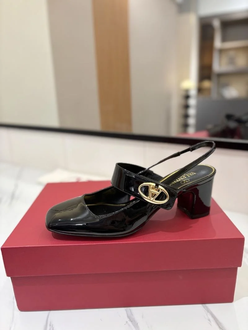 Precise copy Valentino Sandals