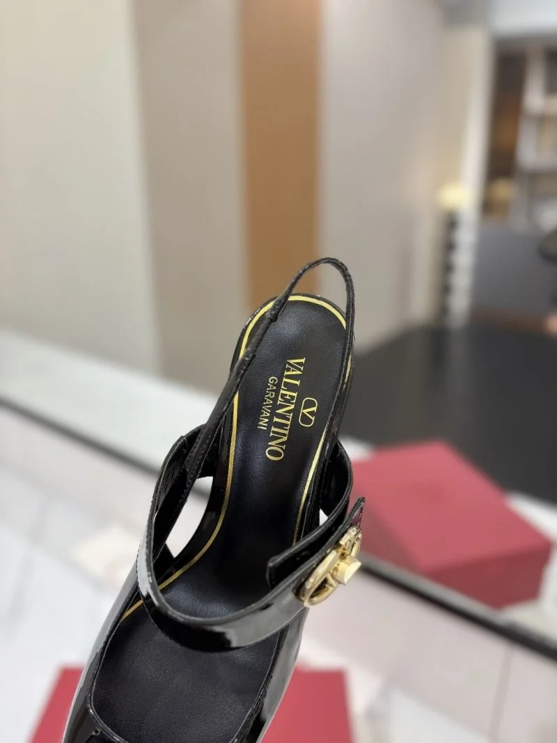Precise copy Valentino Sandals