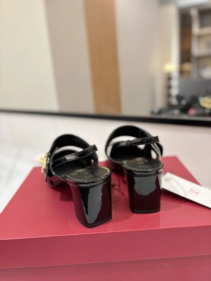 Precise copy Valentino Sandals