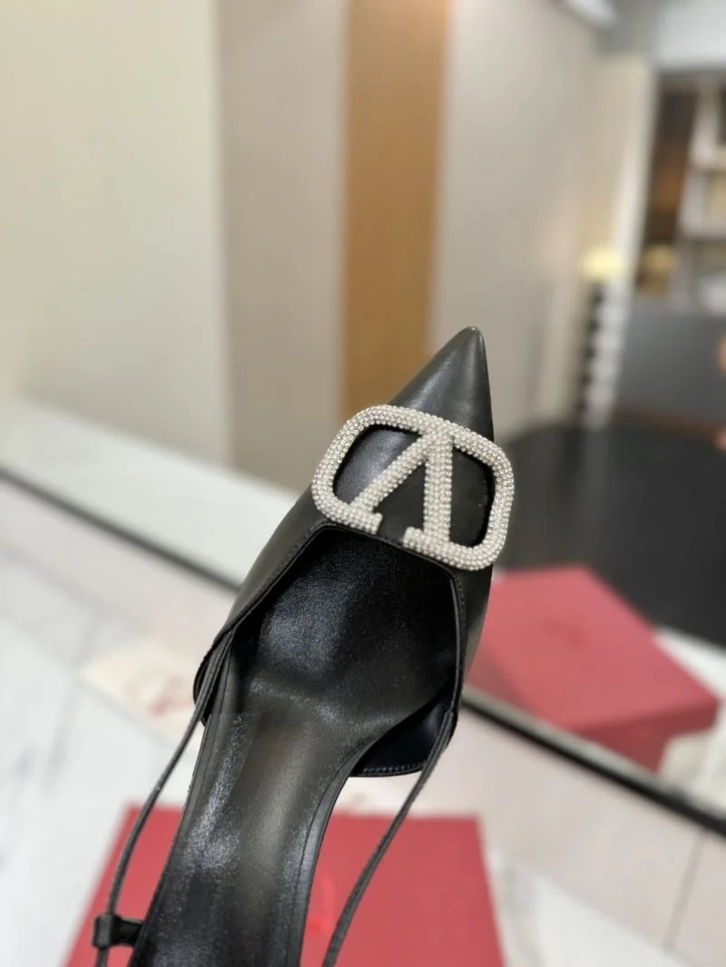Exact replica Valentino Sandals
