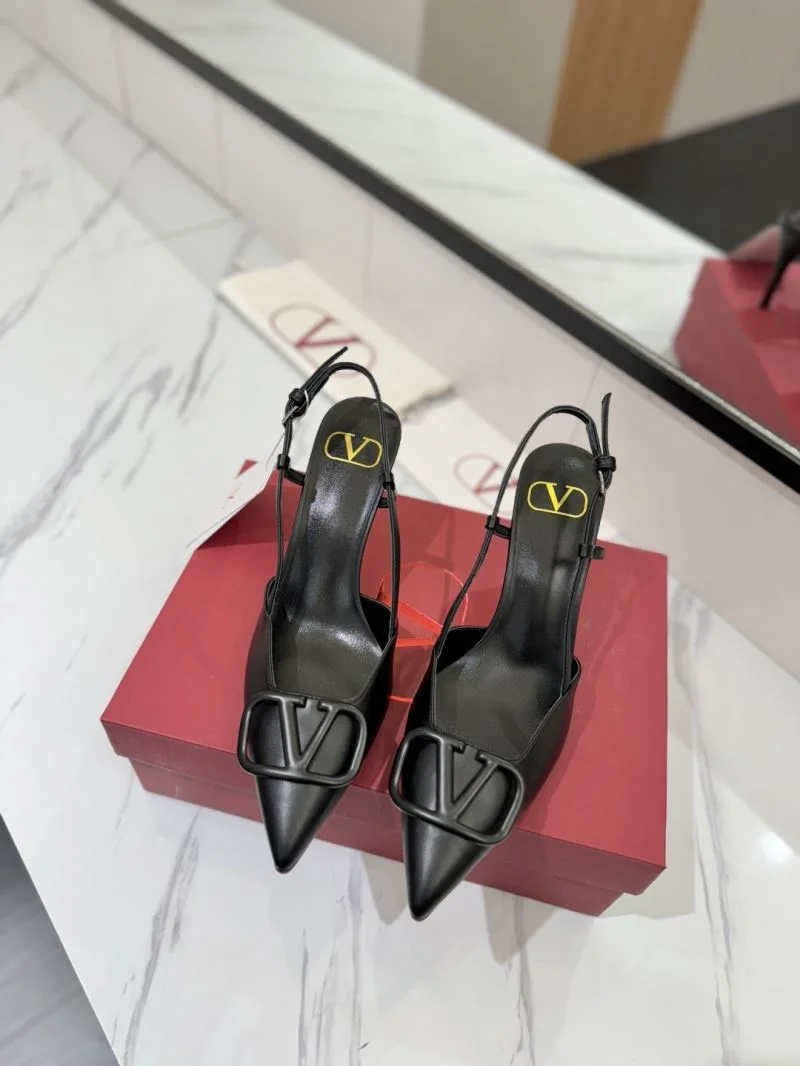 High accuracy Valentino Sandals