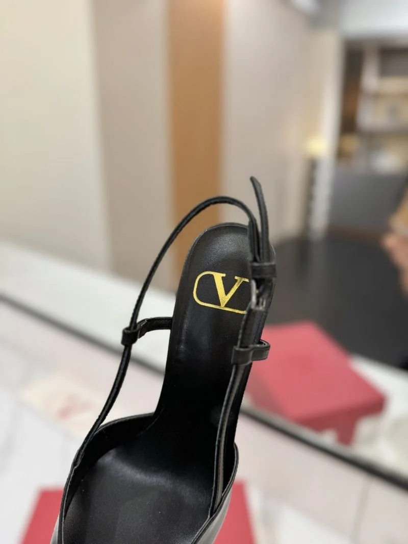Brand-original Valentino Sandals