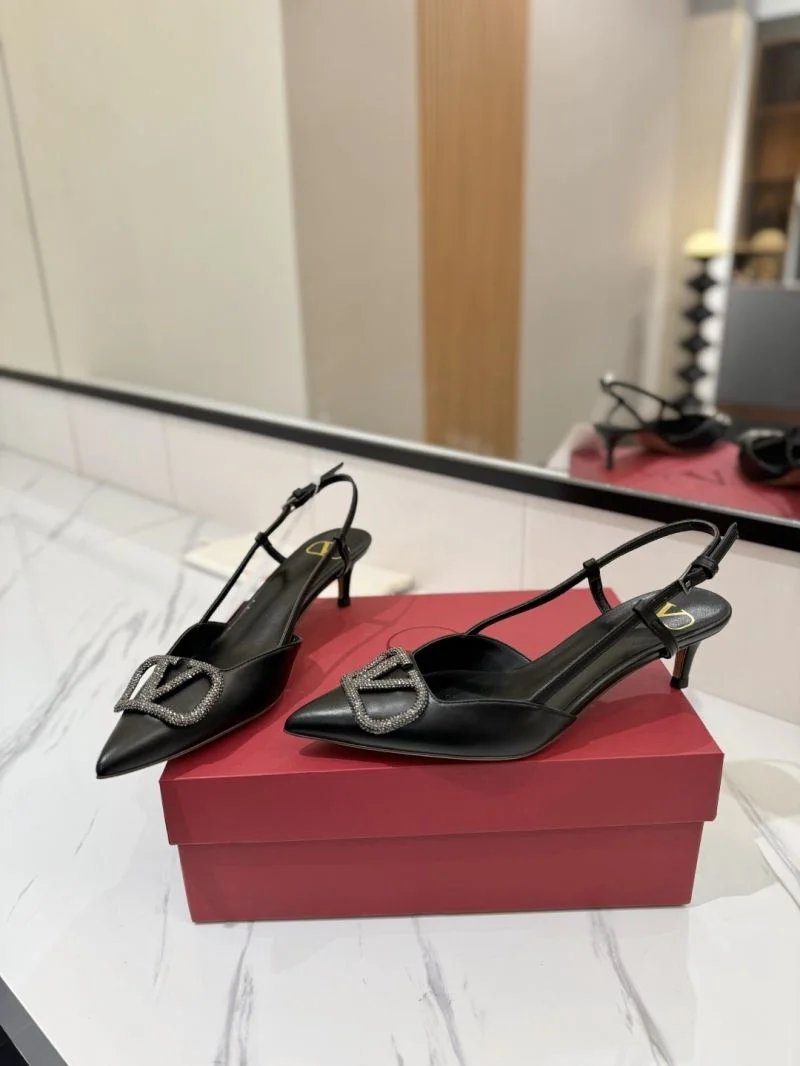 Low-cost Valentino Sandals