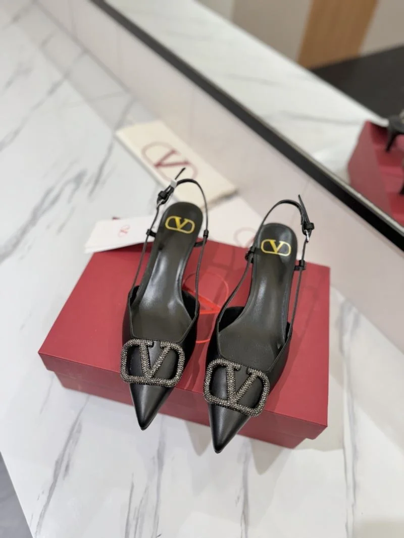 Low-cost Valentino Sandals