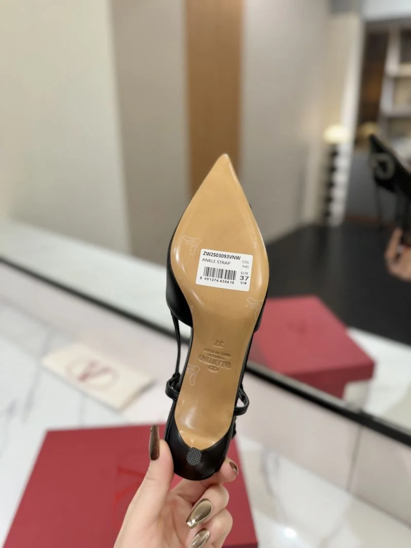Low-cost Valentino Sandals