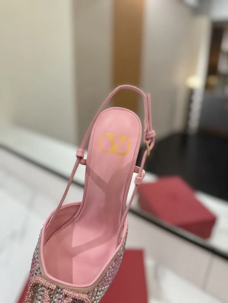 Low-cost Valentino Sandals