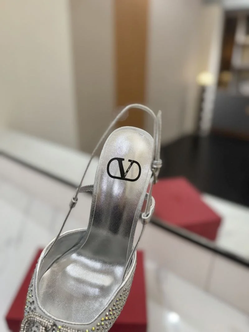 High accuracy Valentino Sandals