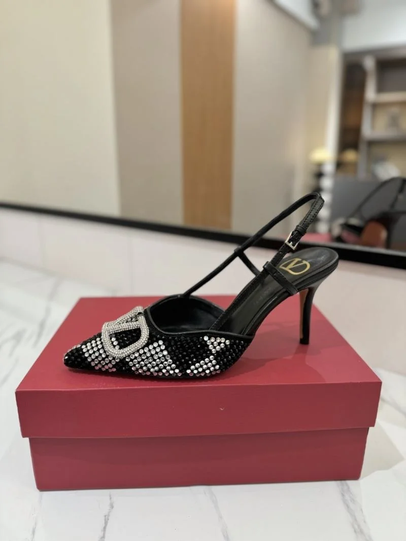 High accuracy Valentino Sandals